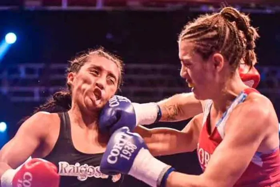 Gran pelea de Evelyn Bermúdez en su regreso al Luna Park | Diario Noticias De La Calle de Misiones