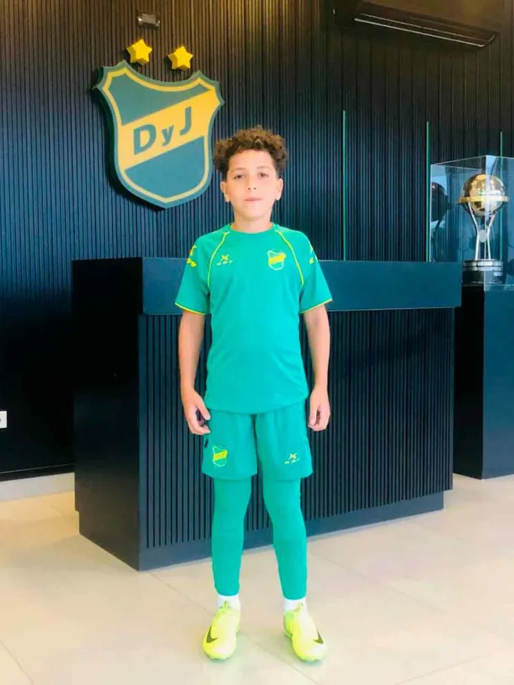 Benjamín Rojas: el sueño de un joven misionero que debutó en Defensa y ...