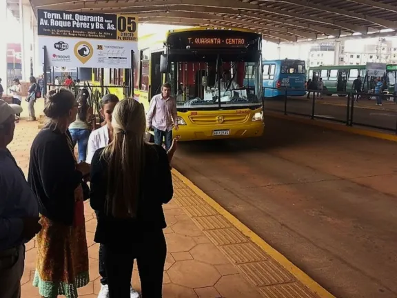 Desde hoy rigen los nuevos horarios en las estaciones Quaranta y UNaM ...